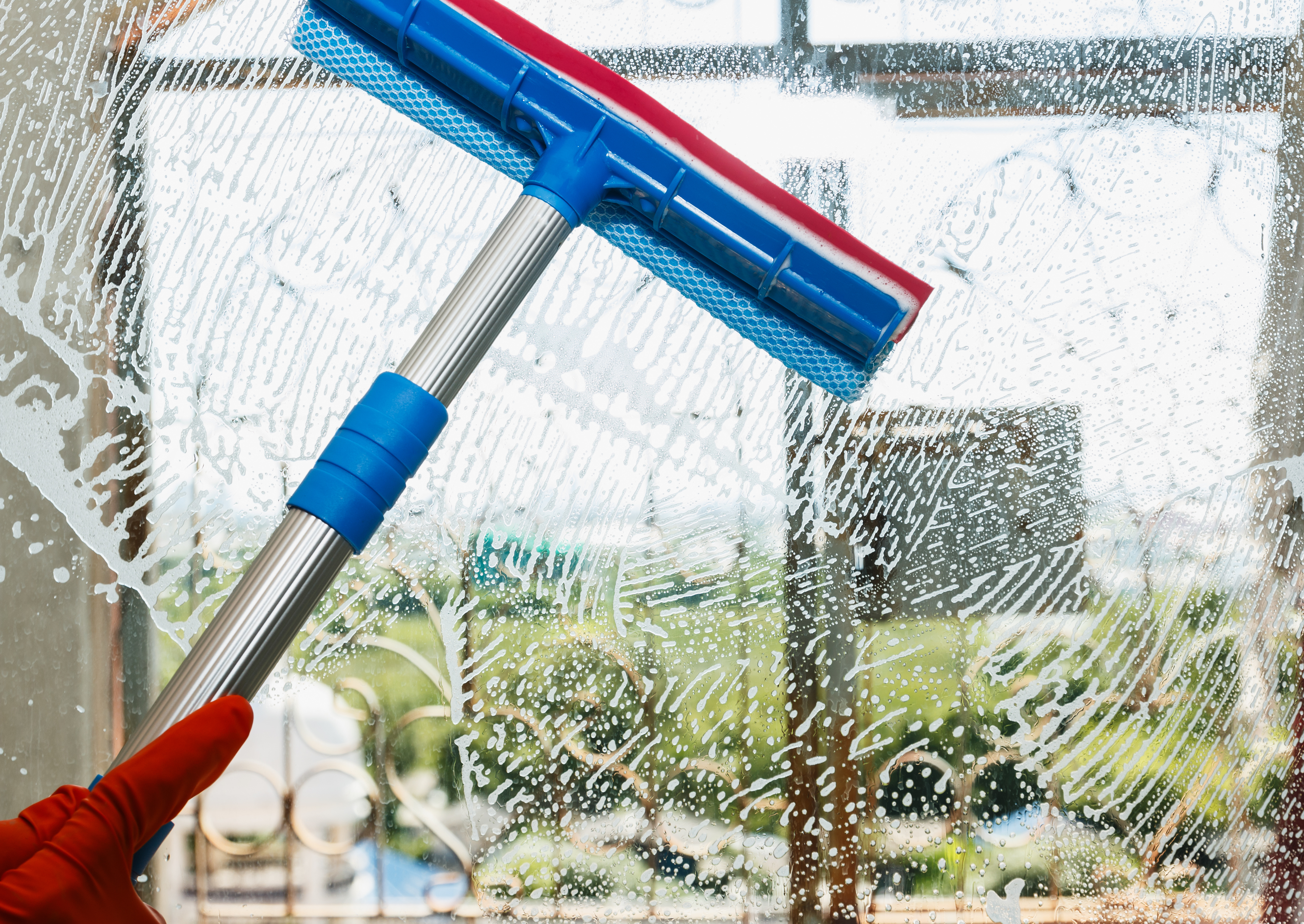 The Difference Between Window Washing & Window Cleaning Explained
